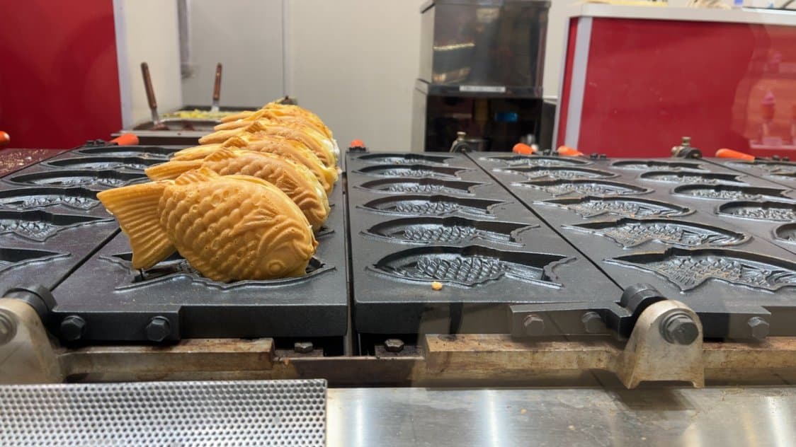 Taiyaki (たい焼き) - Food in Japan